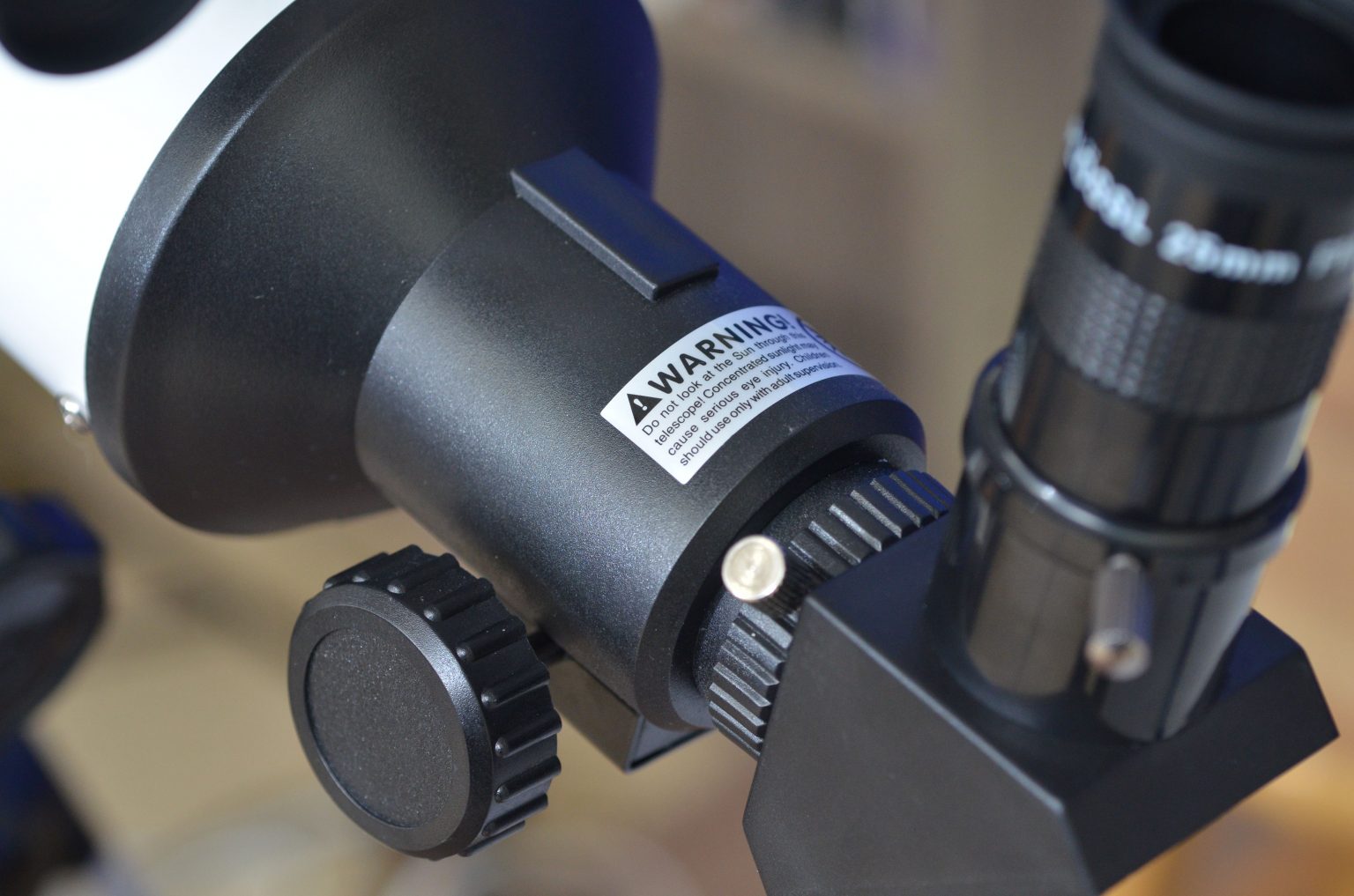 The New Observer 90mm Refractor - Orion Destroyed Their 90mm Beginner ...